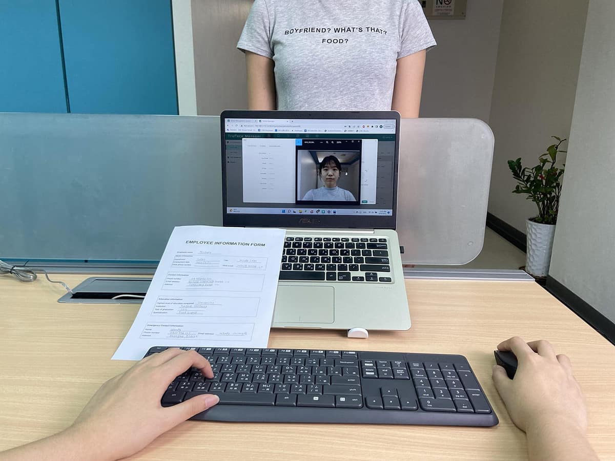 How a Biometric Attendance System Can Benefit Your Business